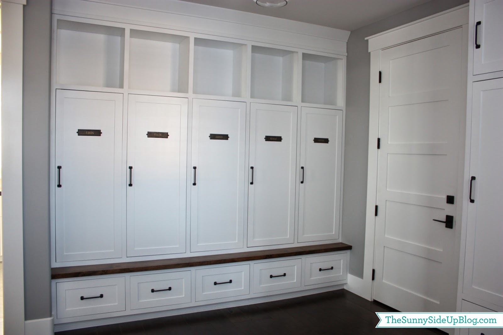 Transform Your Garage With These 13 Mudroom Ideas