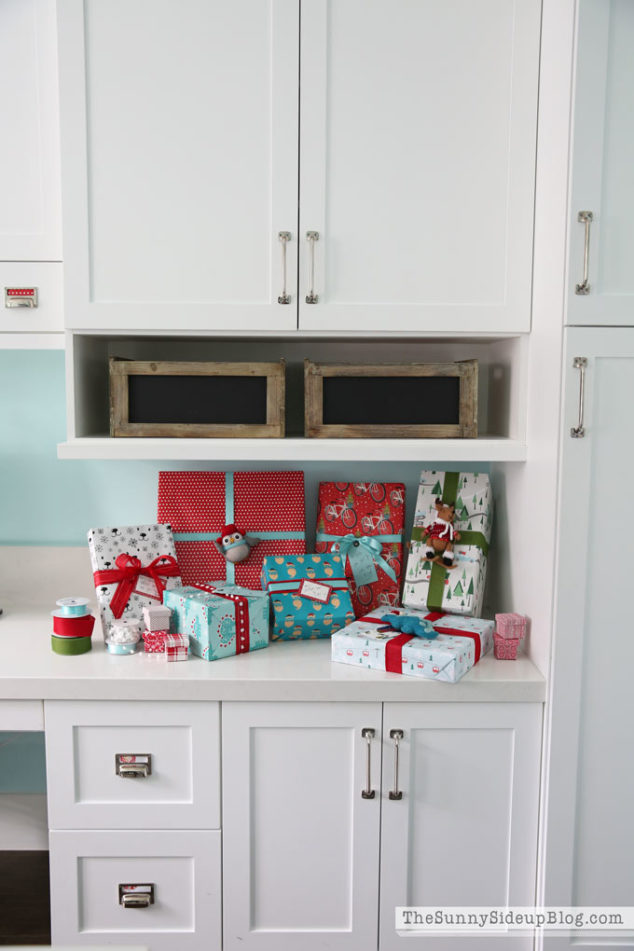 Office Christmas Decor with Container Store Gift Wrap (and a giveaway ...