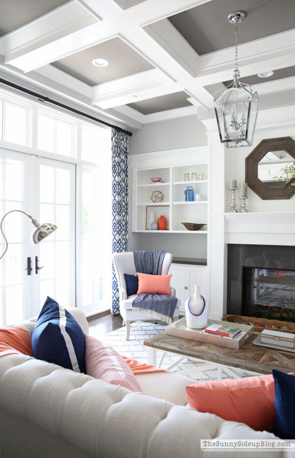 Living Room Summer Decor - The Sunny Side Up Blog