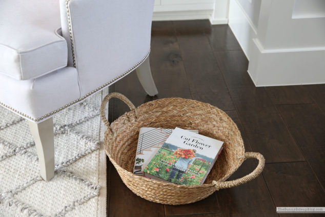 Organizing Favorites! (Travel and Baskets) - The Sunny Side Up Blog