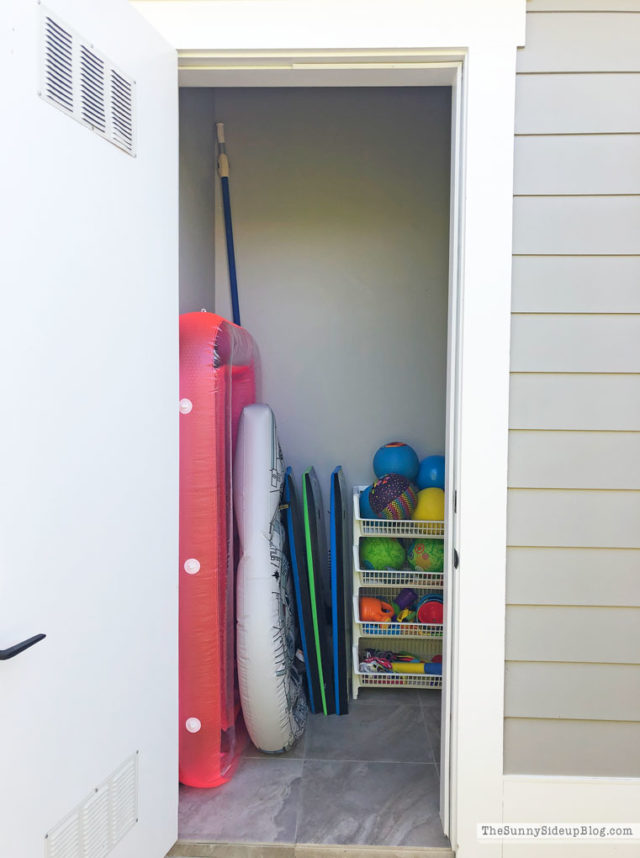 Organized Outdoor Pool and Toy Storage - The Sunny Side Up Blog