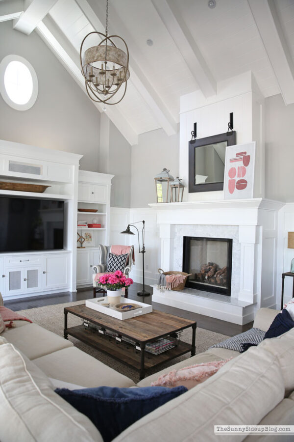 Spring/Summer Family Room Decor - The Sunny Side Up Blog