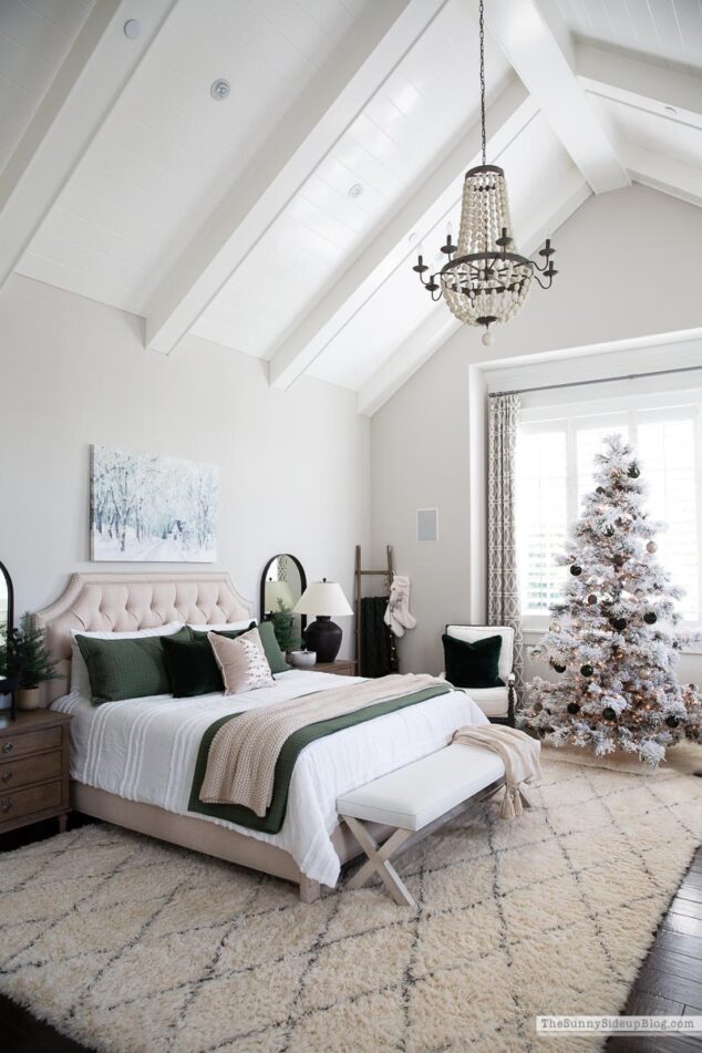 Christmas Master Bedroom - The Sunny Side Up Blog