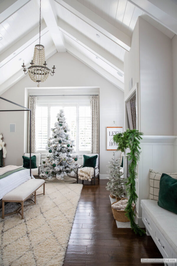 Christmas Decor (Master Bedroom) - The Sunny Side Up Blog